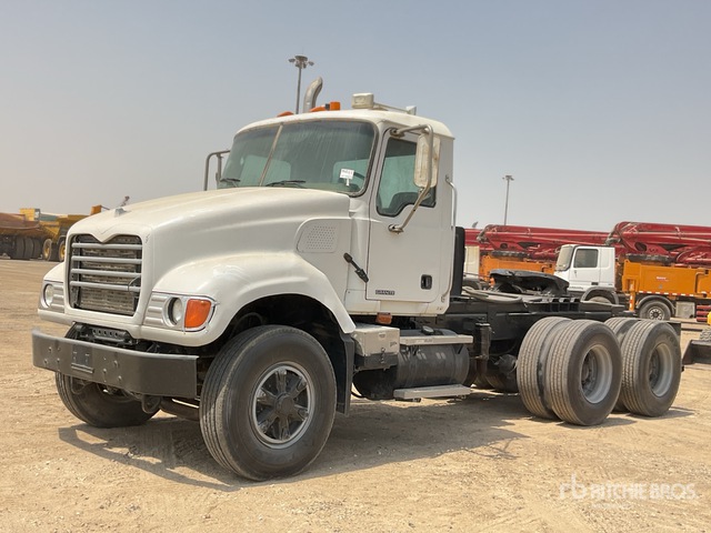 2005 Mack Granite CV713 6x4 Cabeza Tractora Cabina Corta | Ritchie Bros ...