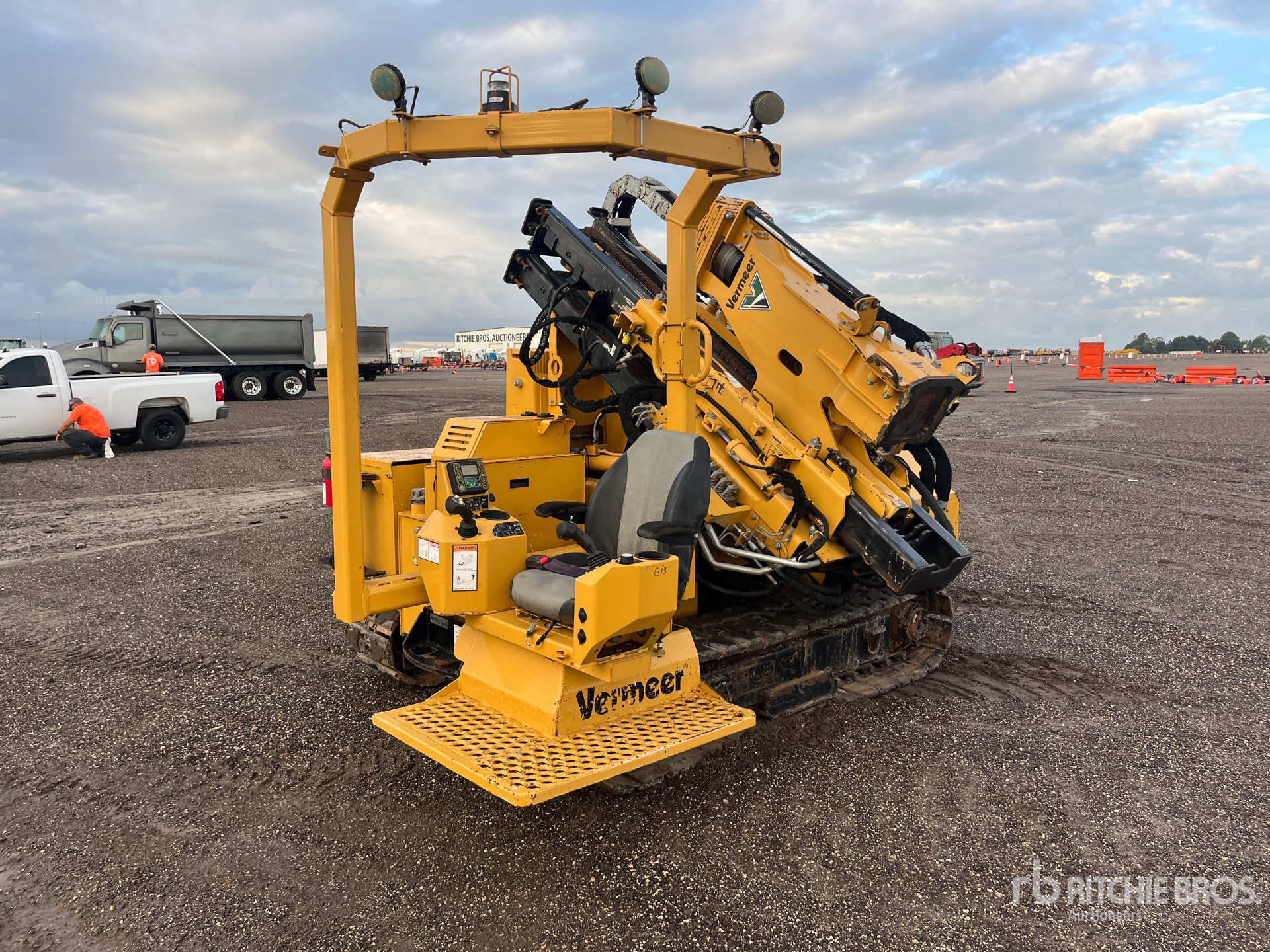 2020 Vermeer PD10 Tracked Ride-On Pile Hammer | Ritchie Bros. Auctioneers