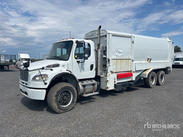 2013 Freightliner M2 106 6x4 Side Loader Camión recolector de residuos ...