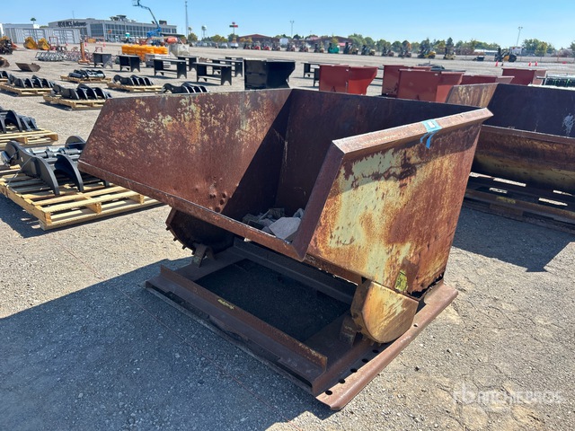 5 ft 6 in Self-Dumping Hopper | Ritchie Bros. Auctioneers