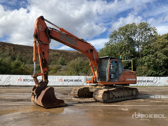 2010 Doosan DX225 LC Tracked Excavator | Ritchie Bros. Auctioneers