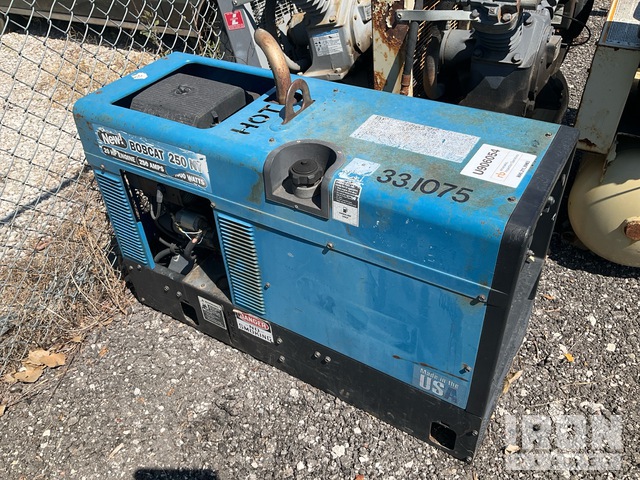2002 Miller AEAD-200LE 250 A Stick Engine Driven Welder in Johnston ...