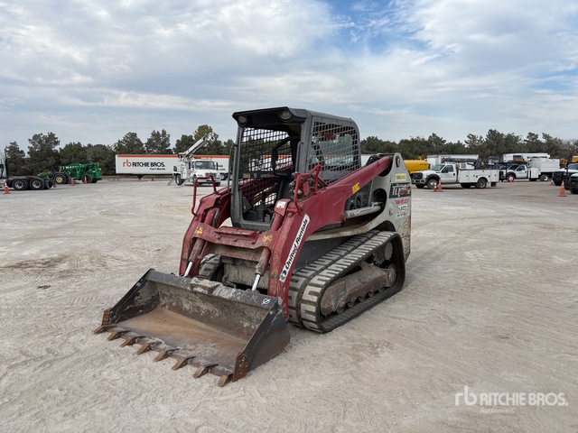2017 Takeuchi TL12R2 Compact Track Loader | Ritchie Bros. Auctioneers
