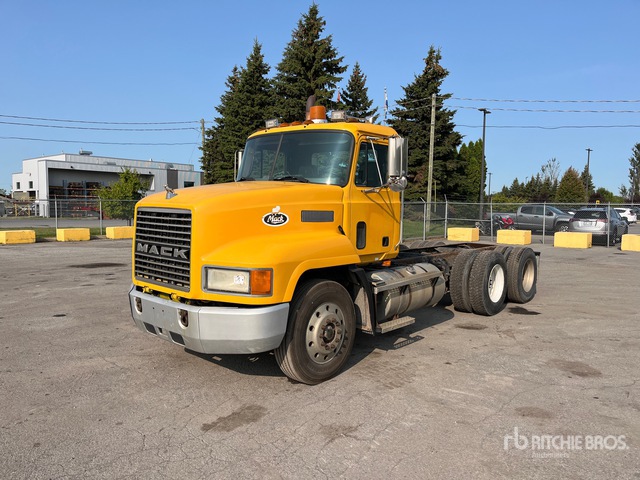 1995 Mack CH613 6x4 Cab and Chassis | Ritchie Bros. Auctioneers