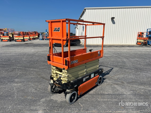 2019 JLG 1932R Electric Scissor Lift | Ritchie Bros. Auctioneers