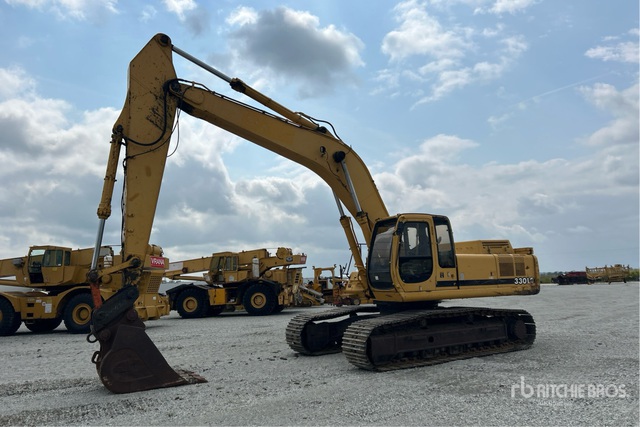 2001 John Deere 330LC Tracked Excavator | Ritchie Bros. Auctioneers