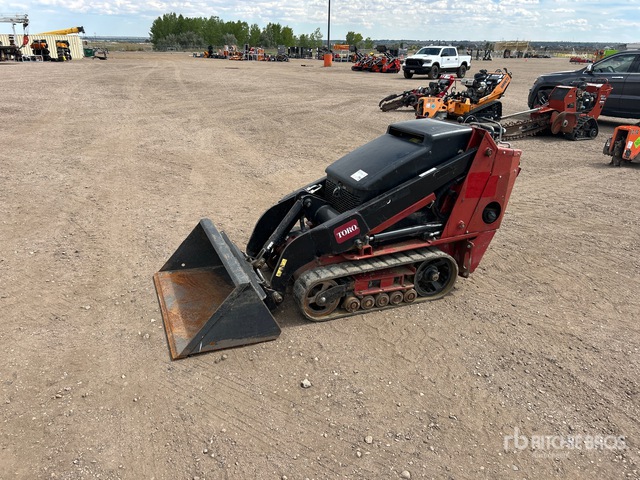 2015 Toro TX525 Mini Compact Track Loader | Ritchie Bros. Auctioneers
