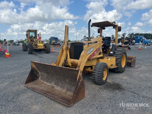 1999 John Deere 210LE 4x4 Landscape Loader | Ritchie Bros. Auctioneers