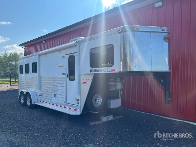 2013 Sundowner Horizon 6906RS 26 ft T/A Horse Trailer | Ritchie Bros ...