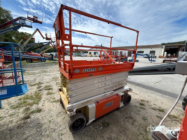 2014 JLG 3248RS Electric Scissor Lift | Ritchie Bros. Auctioneers