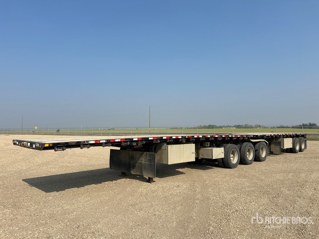 2014 Doepker 32 ft Super B-Train Lead Flatbed Trailer | Ritchie Bros ...
