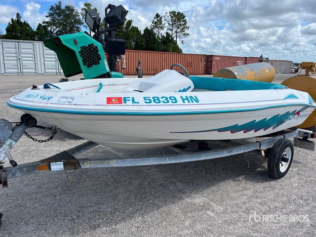 1994 Sea Ray Sea Rayder 14 ft Jet Boat | Ritchie Bros. Auctioneers