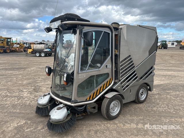 Tennant Green Machine Sweeper Truck | Ritchie Bros. Auctioneers