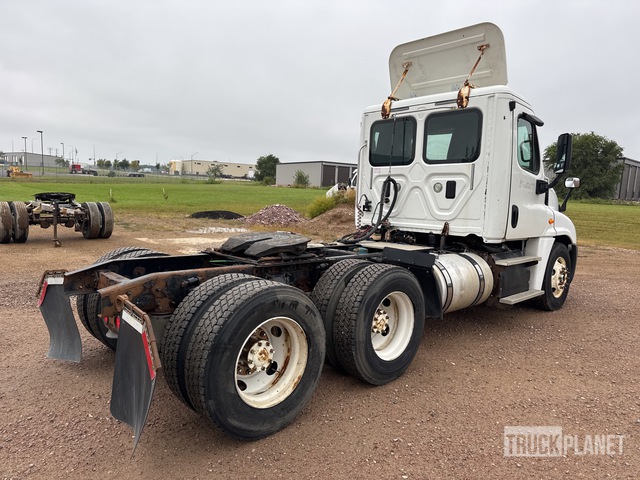 2014 Freightliner 6x4 T/A Day Cab Truck Tractor in Sioux Falls, South ...