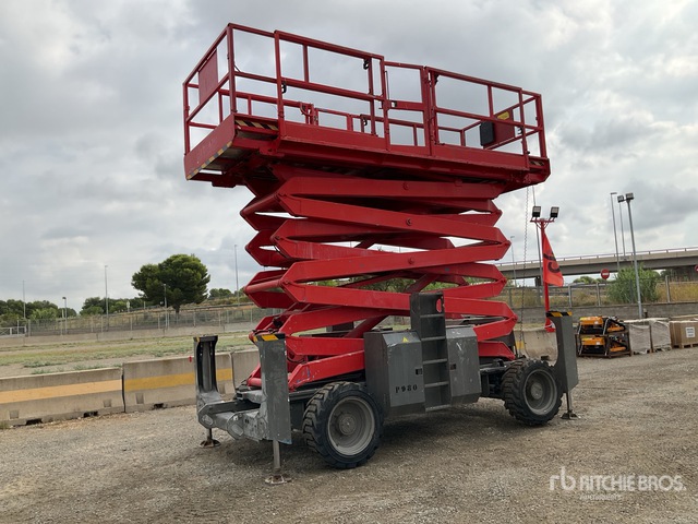 2017 Genie GS5390 4x4 Diesel Scissor Lift | Ritchie Bros. Auctioneers