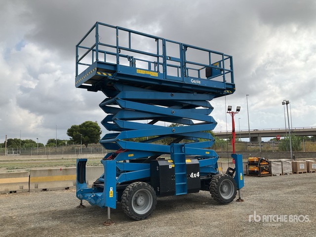2019 Genie GS5390 4x4 Diesel Scissor Lift | Ritchie Bros. Auctioneers