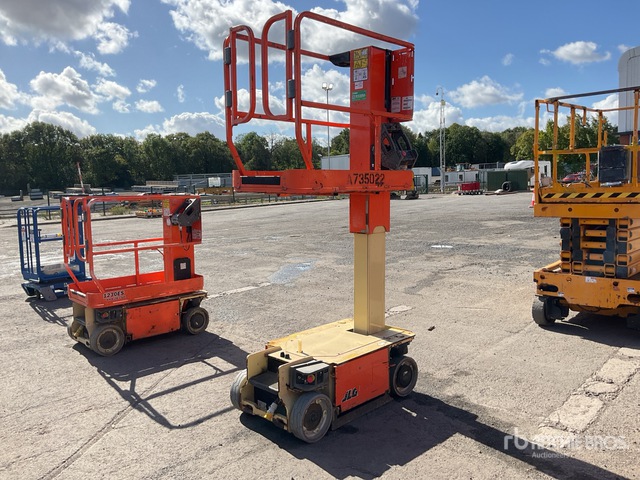 2016 JLG 1230ES Vertical Mast Lift | Ritchie Bros. Auctioneers