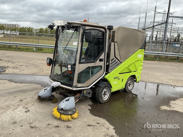 Tannant 636 Sweeper Truck | Ritchie Bros. Auctioneers