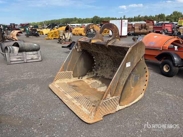 Cat 70 in Q/C Cleanup Excavator Bucket - Fits Cat 336D L | Ritchie Bros ...
