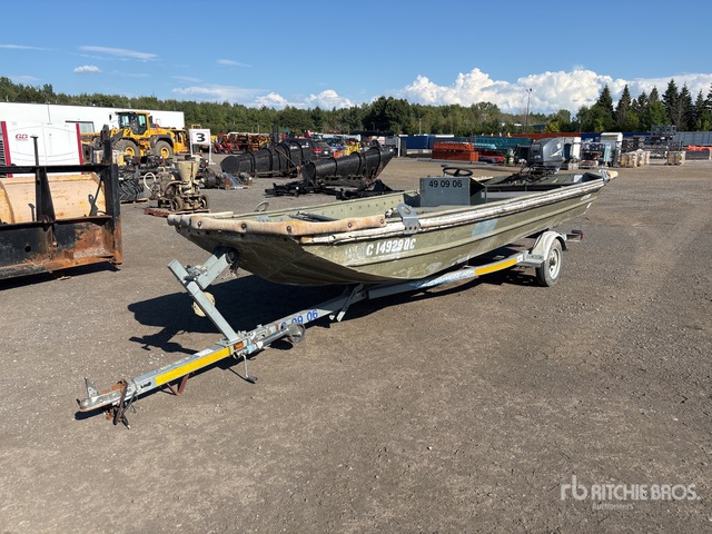2007 Lowe 18 ft Fishing Boat | Ritchie Bros. Auctioneers