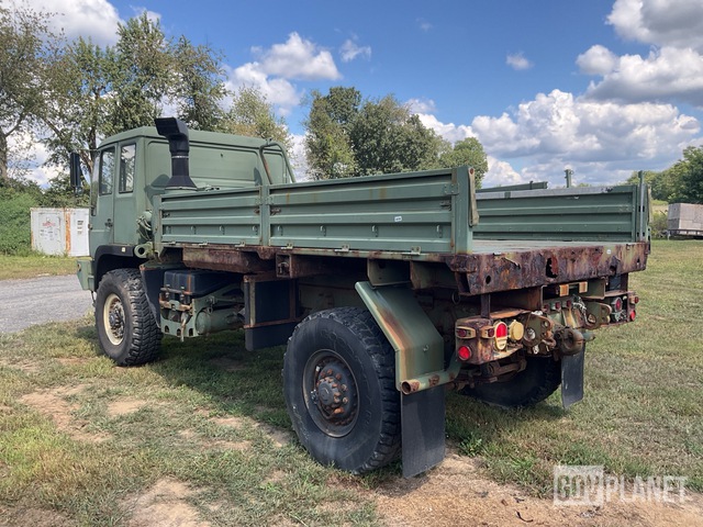 Surplus 2001 Stewart & Stevenson M1078A1 LMTV 4x4 Cargo Truck in ...