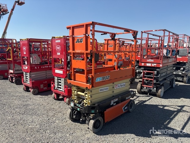2022 JLG ES1932 Electric Scissor Lift | Ritchie Bros. Auctioneers