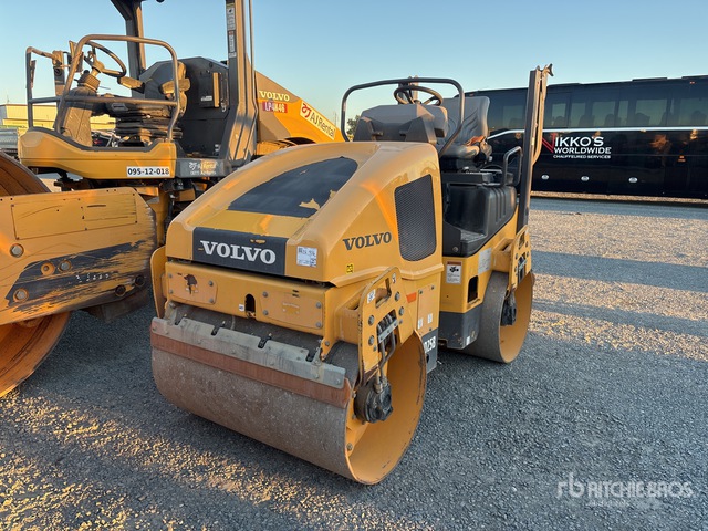 2021 Volvo DD25B Double Drum Roller | Ritchie Bros. Auctioneers