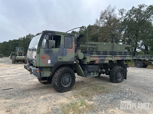 Surplus 2003 Stewart & Stevenson M1078A1 LMTV 4x4 Cargo Truck in Hooks ...