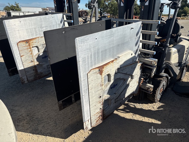 Hydraulic Carton Clamp | Ritchie Bros. Auctioneers