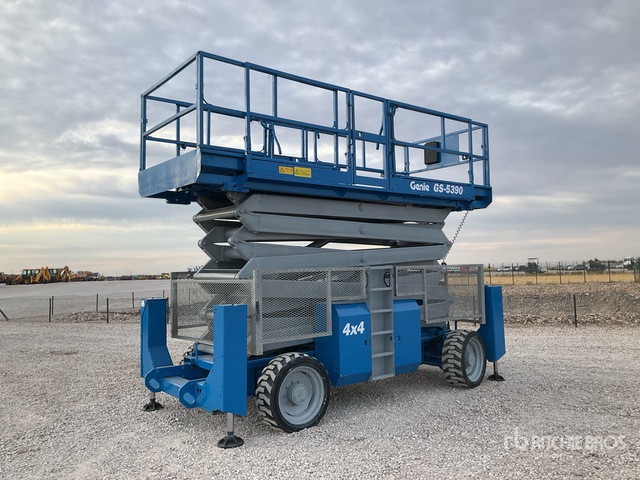 2006 Genie GS5390 4x4 Diesel Scissor Lift | Ritchie Bros. Auctioneers