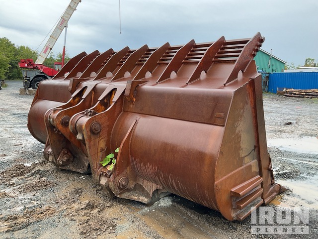 190 in Spade Nose Wheel Loader Bucket - Fits Cat 992D in Beaver Bank ...