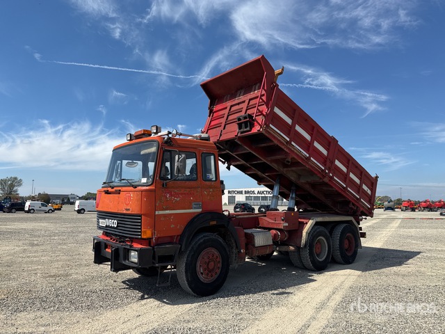 1988 Iveco 330-30 6x4 T/A Dump Truck | Ritchie Bros. Auctioneers