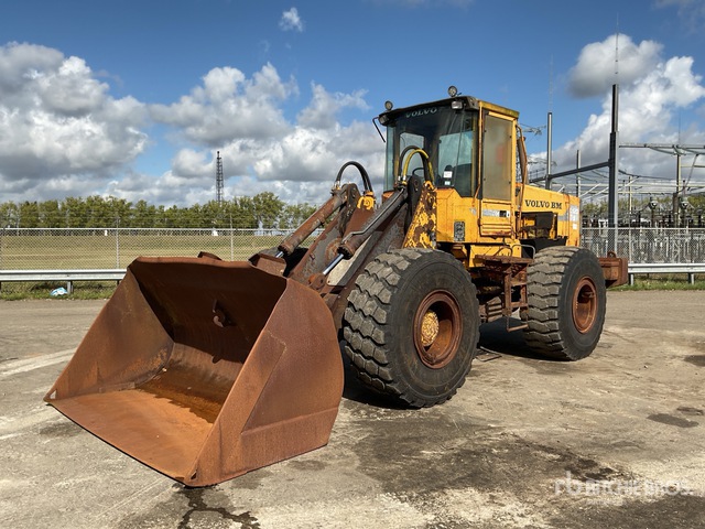1994 Volvo L120 Wheel Loader | Ritchie Bros. Auctioneers