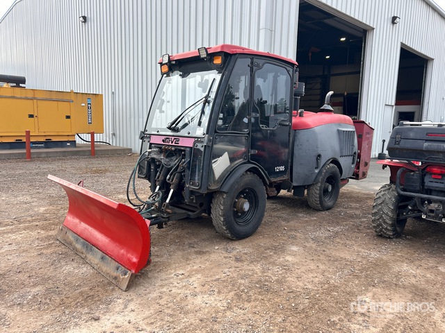MacLean MV-2 Tracteur Multifonction | Ritchie Bros. Auctioneers
