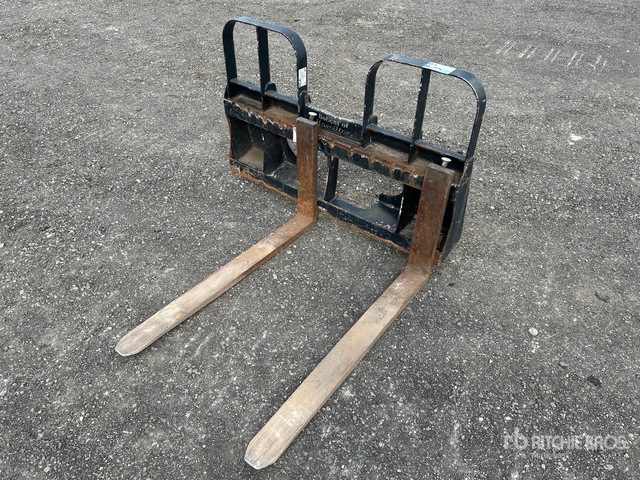 HLA HD42BO500 42 in Skid Steer Forks | Ritchie Bros. Auctioneers