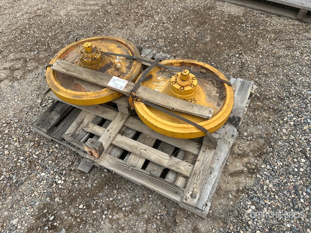 Quantity of (2) Idlers - Fits Cat D6M | Ritchie Bros. Auctioneers