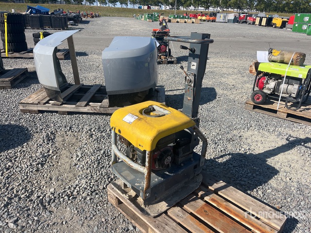 2016 Atlas Copco LG200 Vibratory Plate Compactor | Ritchie Bros ...