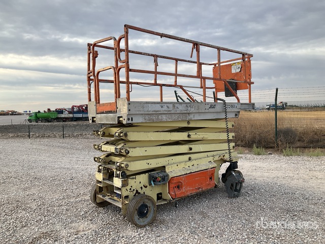 2006 JLG 3246ES Electric Scissor Lift | Ritchie Bros. Auctioneers