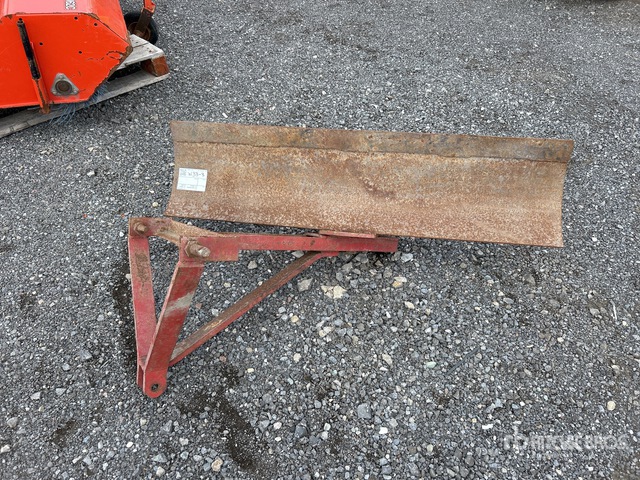Howse 48 in 3-Point Angle Rear Blade Attachment | Ritchie Bros. Auctioneers