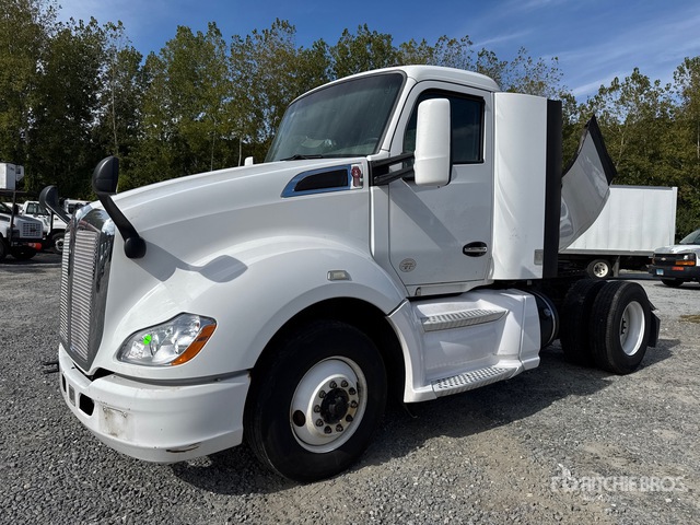 2015 Kenworth T680 4x2 Day Cab Prime Mover | Ritchie Bros. Auctioneers