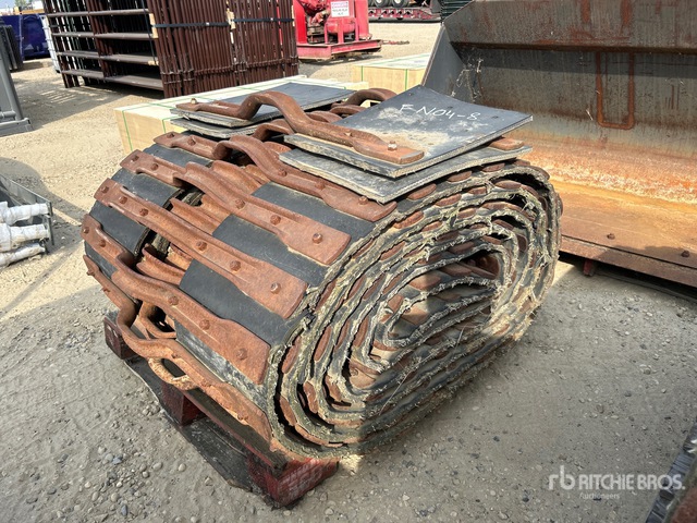 Nodwell 40 in Tracks | Ritchie Bros. Auctioneers