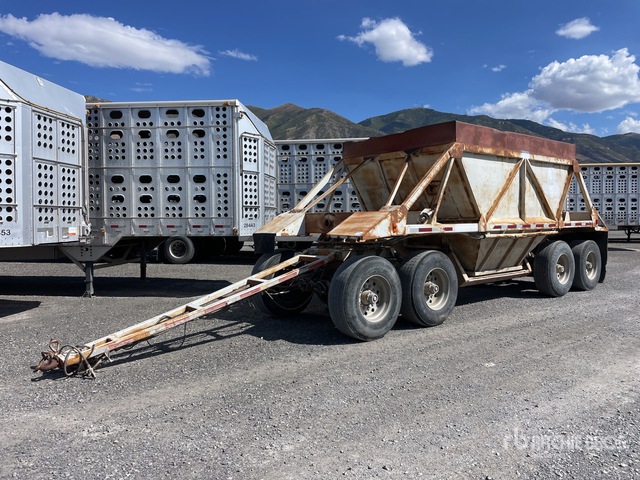 1995 Kremoc Quad/A Turntable Pup Belly Dump Trailer | Ritchie Bros ...