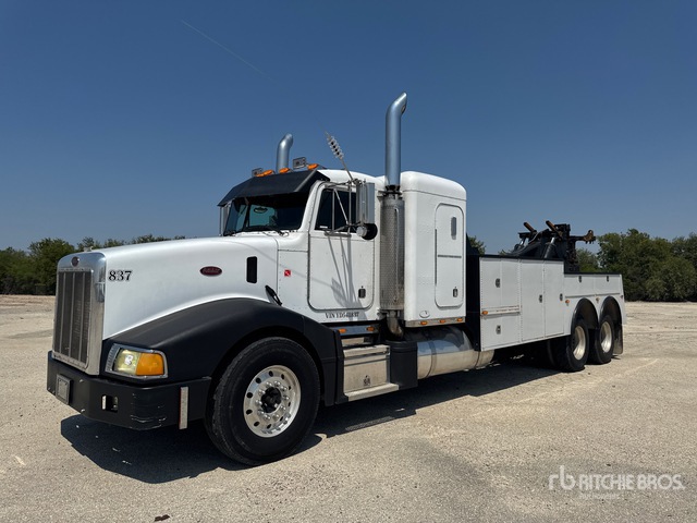 2000 Peterbilt 377 6x4 Sleeper Camion remorqueur | Ritchie Bros ...