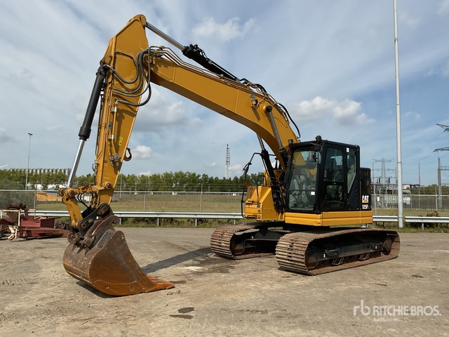 2018 Cat 325FLCR Tracked Excavator | Ritchie Bros. Auctioneers