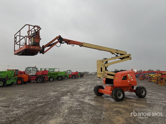2016 JLG 520AJ Articulating Boom Lift | Ritchie Bros. Auctioneers