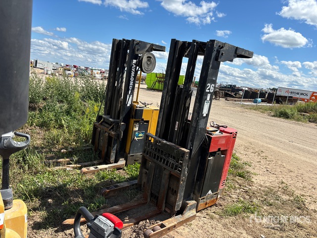 1989 Raymond 20 R30 Reach Truck | Ritchie Bros. Auctioneers