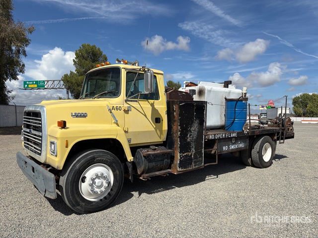 1991 Ford L8000 500 gal 4x2 Fuel and Lube Truck | Ritchie Bros. Auctioneers