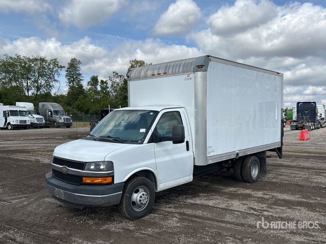 2016 Chevrolet G3500 4x2 Van Truck