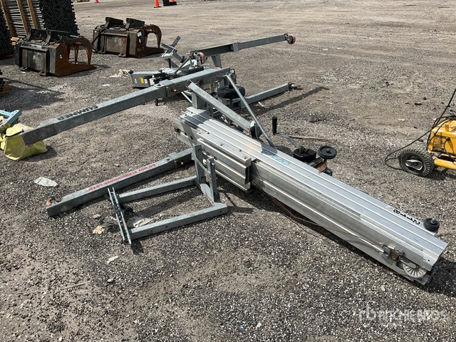 Sumner 2118 Material Hoist | Ritchie Bros. Auctioneers