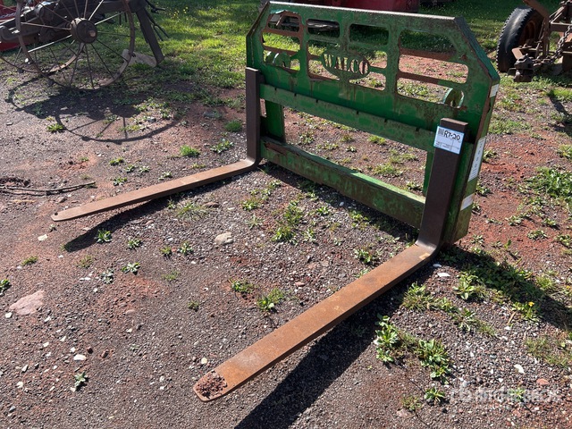 Walco 48 in Tractor Pallet Forks | Ritchie Bros. Auctioneers